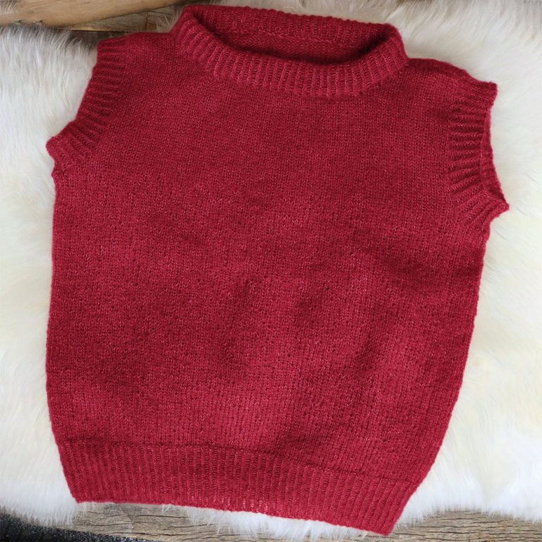 Christin strikket vest til jente / barn – Gratis strikkeoppskrifter